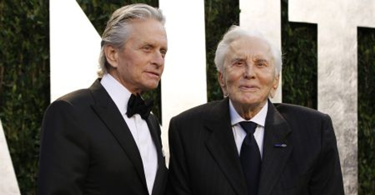 Michael Douglas, singur şi trist la premiile Oscar