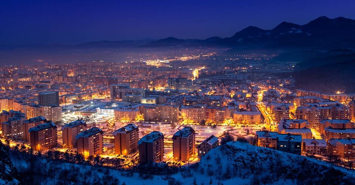 Una dintre cele mai înguste și vechi străzi din Europa fascinează ...