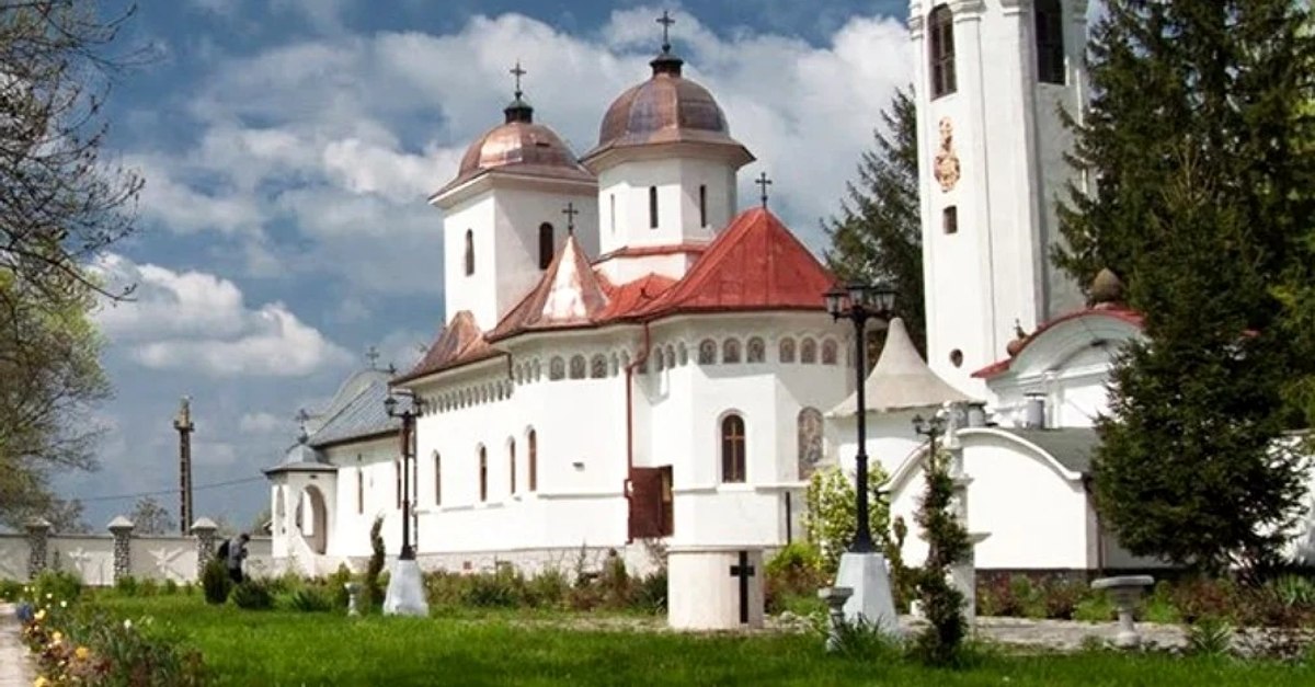Unde este cea mai veche mânăstire din România. Ce trebuie să știi ...