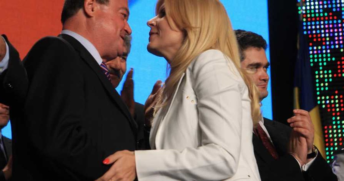 Elena Udrea, criticată pentru jocul de imagine cu Radu Mazăre | adevarul.ro