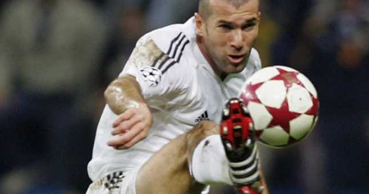 Zinedine Zidane, cu un picior la Real Madrid! | adevarul.ro