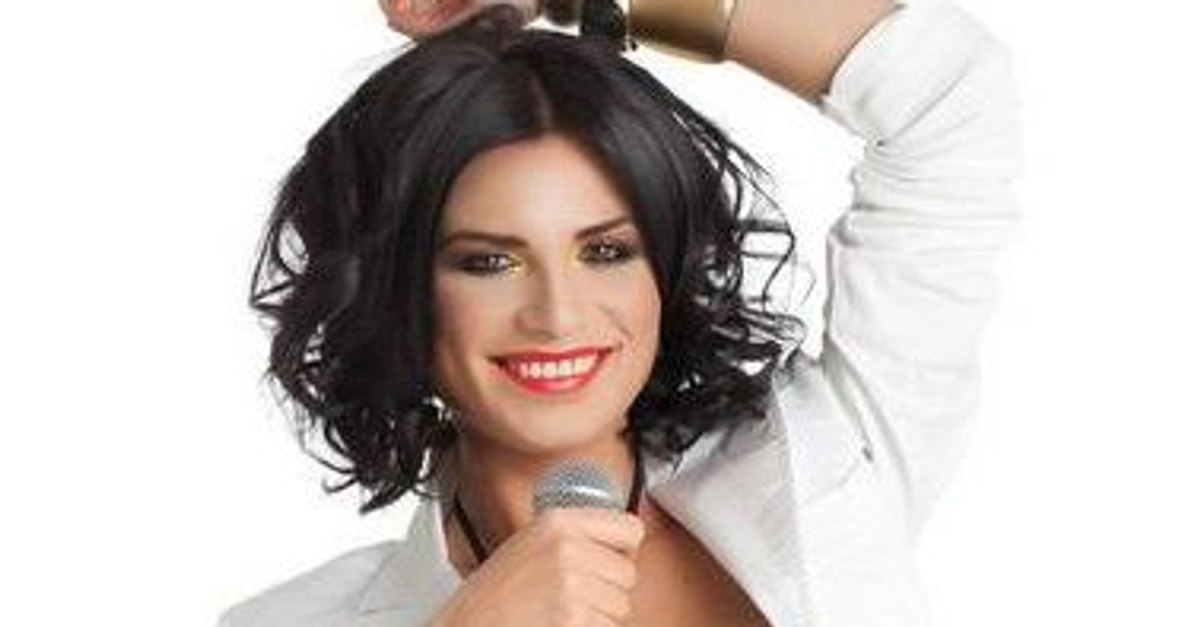 Cele mai sexy imagini cu Ellie White
