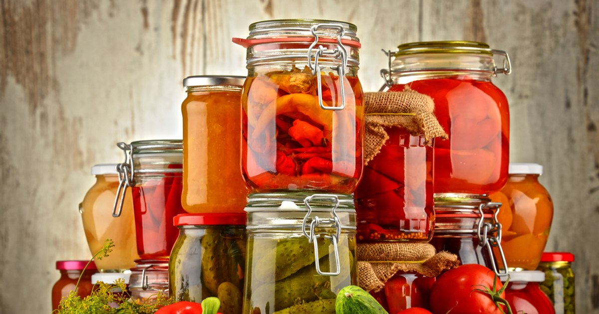 Botulismul, moartea din conservă. Detaliul care face alimentele și mai ...