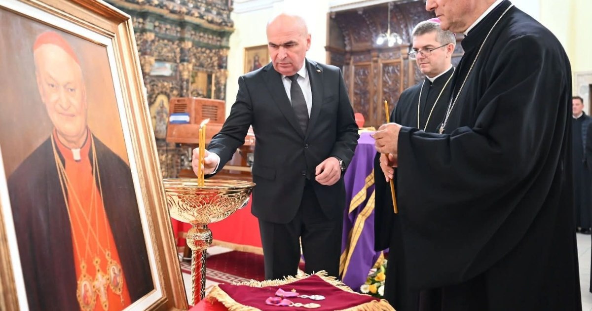 Premierul Ilie Bolojan, omagiu pentru Cardinalul Lucian Mureșan ...