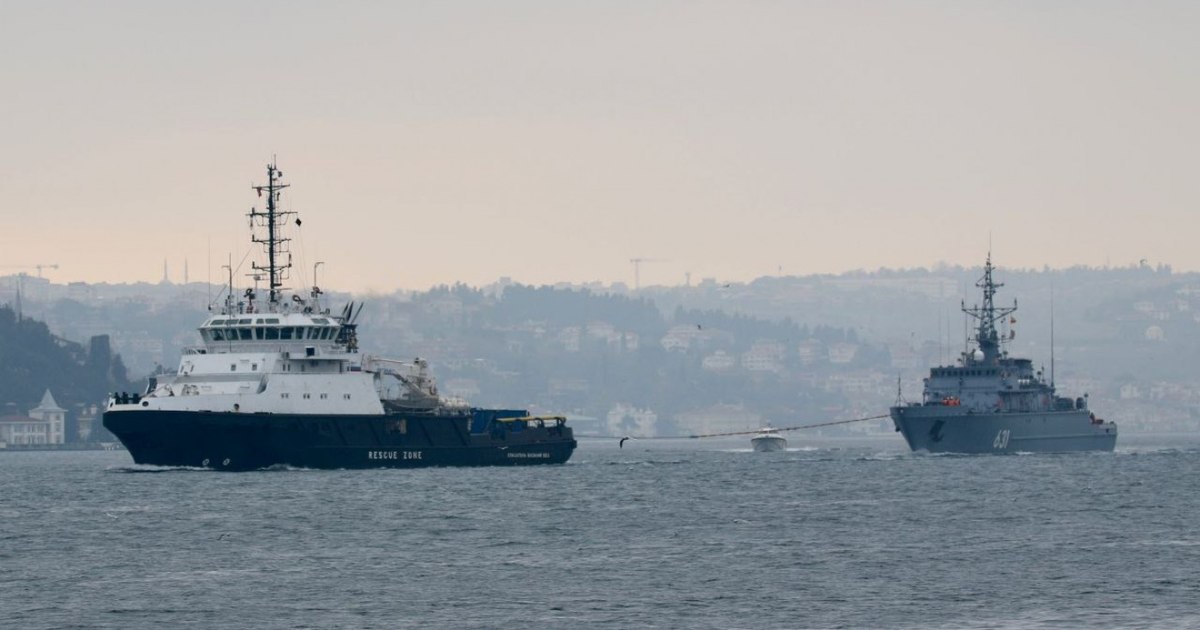 Scafandrii militari români testează utilizarea elicopterelor pentru a ...