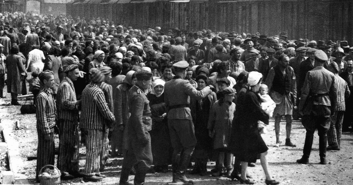 Fascism, legionarism, comunism, whataboutism