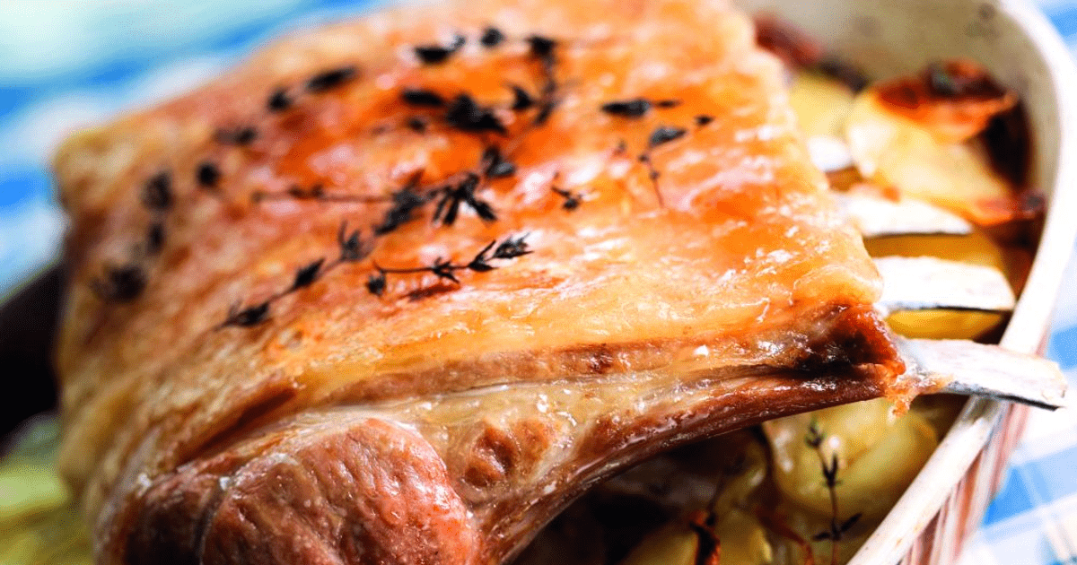 Coaste de miel în sos de vin