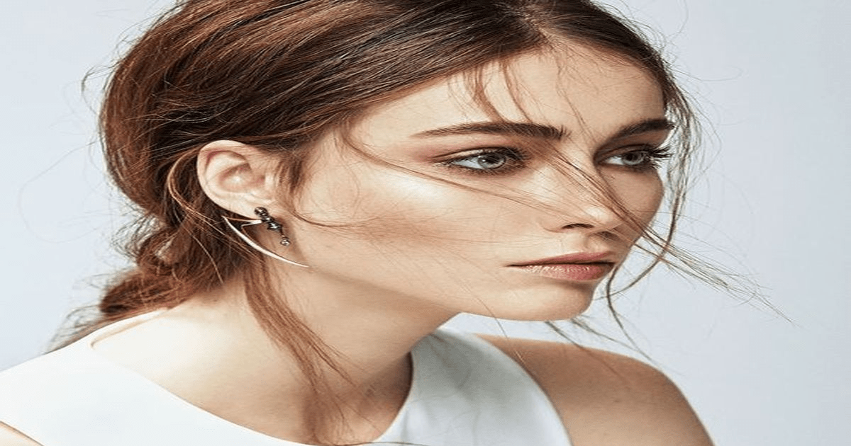 Sprâncene perfecte în 5 paşi