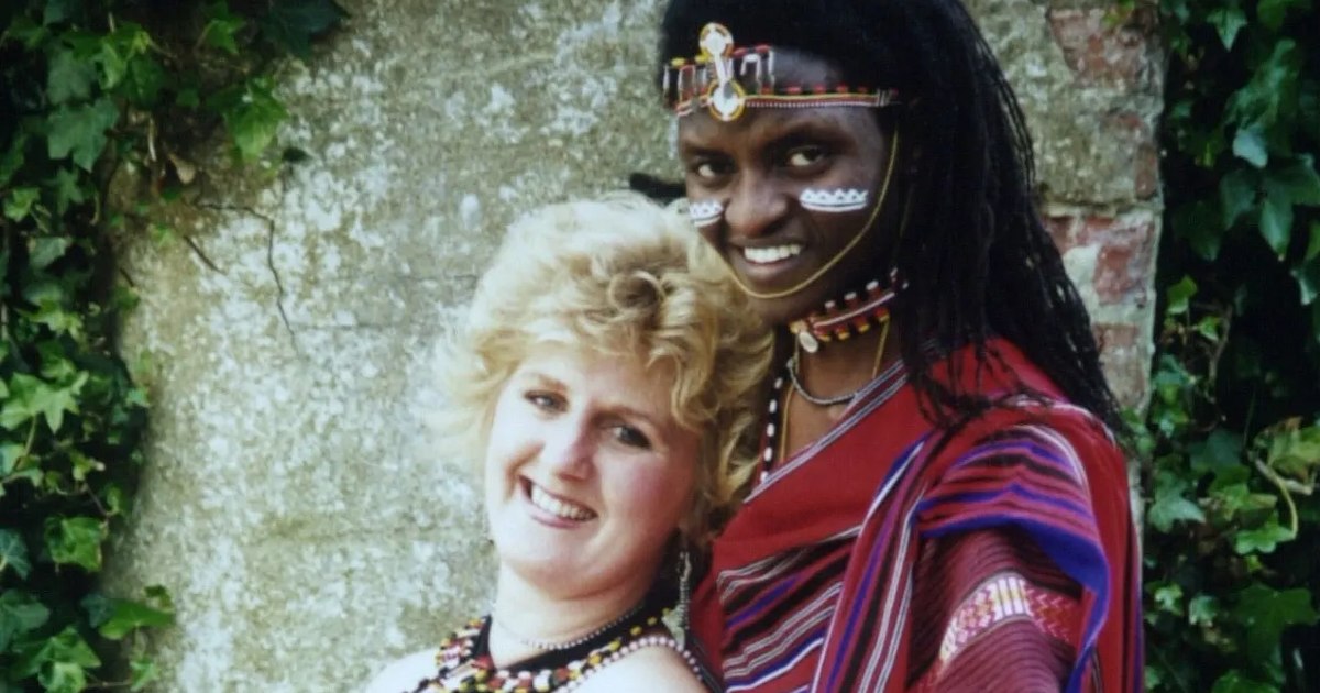 Coafeza care și-a părăsit soțul și cei 3 copii pentru un războinic ...