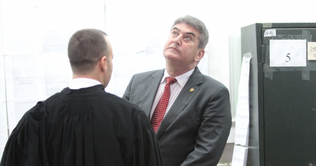 Generalul Oprea, „degradat“ din postura de doctor. Pe banca de rezerve ...