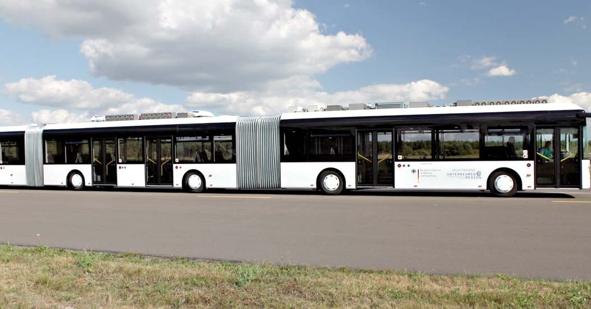 Cel mai lung autobuz din lume are 30,7 m