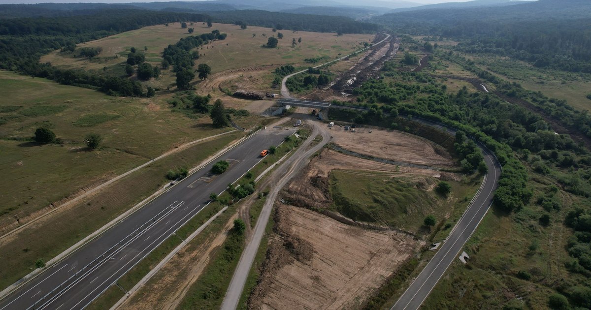 Autostrada cu tuneluri pentru urși: Cum avansează lucrările pe lotul Margina-Holdea | adevarul.ro