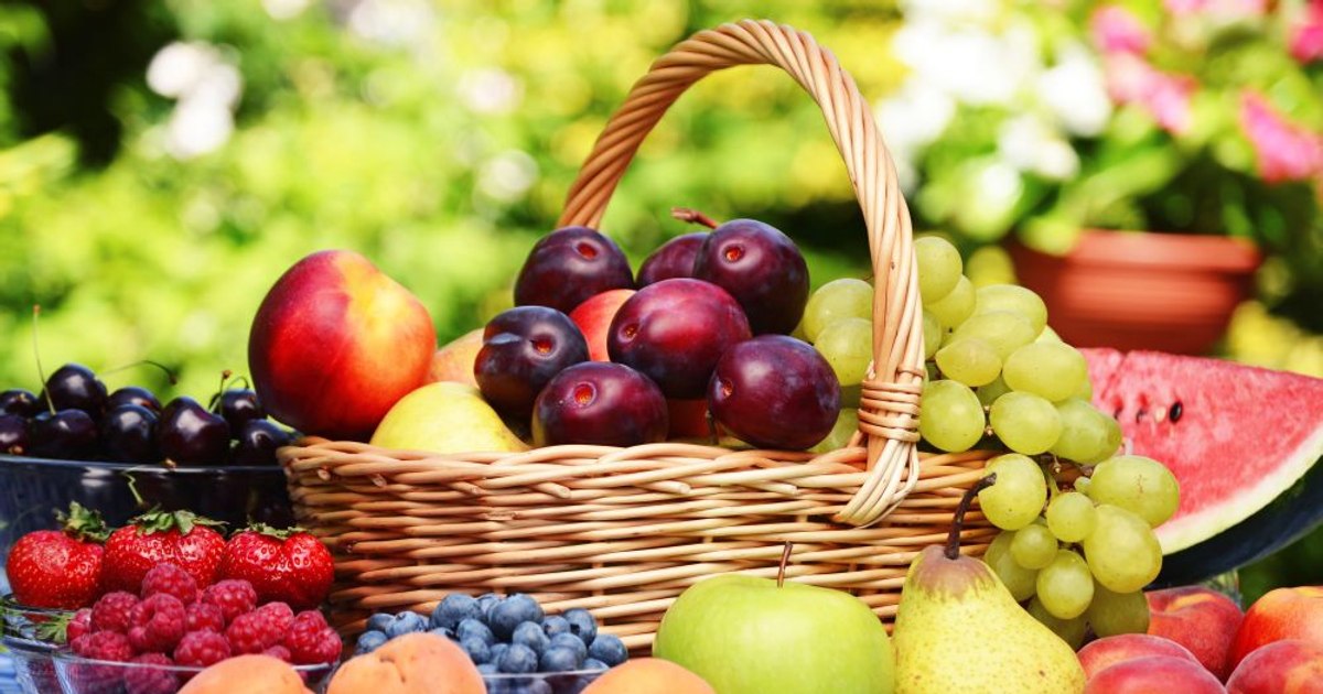 Lista fructelor de vară neprietenoase cu silueta. Câte cireșe putem ...