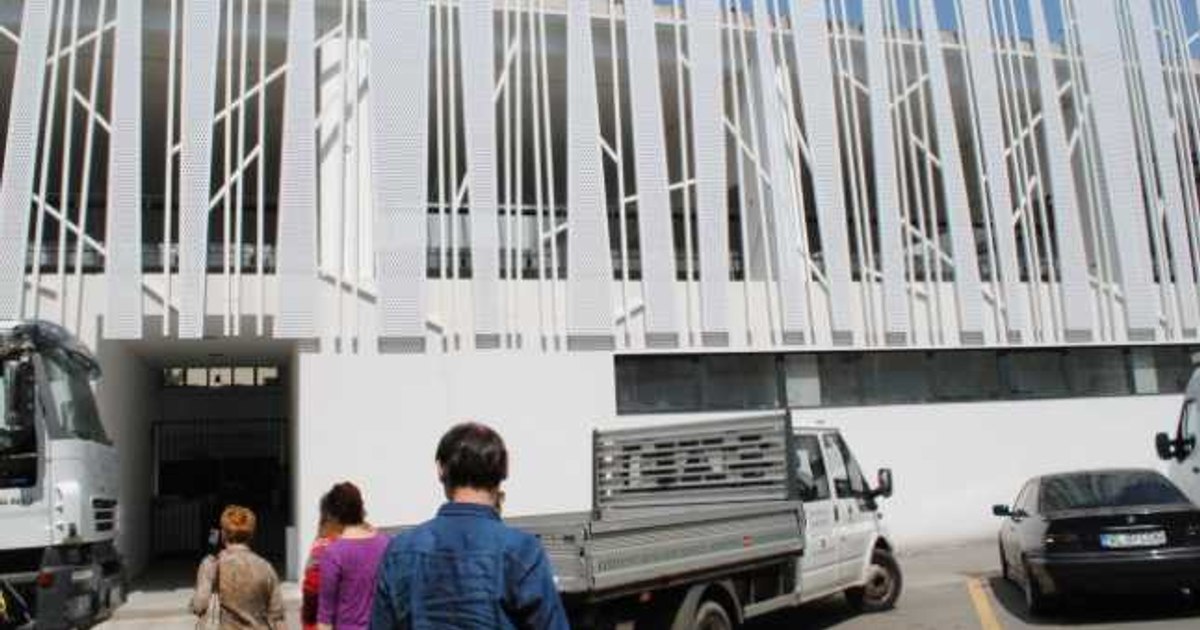 FOTO Piaţa Rogerius şi-a schimbat faţa. Condiţii moderne pentru ...