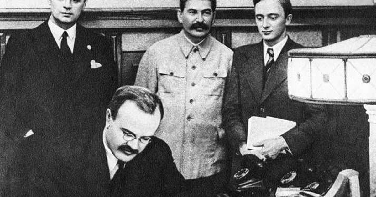 VIDEO Dezbatere „Historia”: Pactul Ribbentrop-Molotov şi pierderea României Mari | adevarul.ro