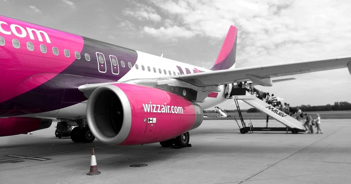 Wizz Air introduce 14 de rute de pe aeroporturi din România, pentru ...