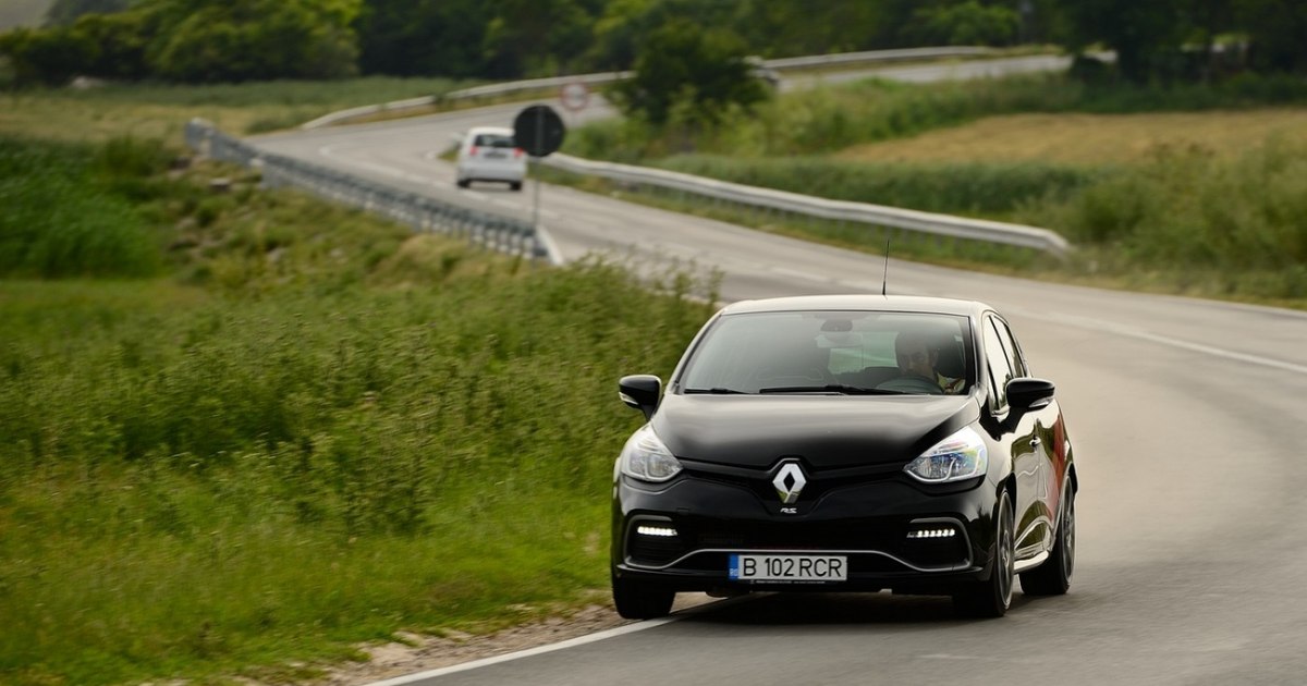 Test Drive Renault Clio RS Sport Nav 220 Trophy | adevarul.ro