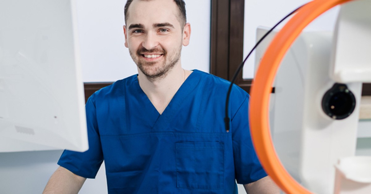 Dr. Ștefan Oprea, oftalmolog: „Trăim într-un mediu extrem de poluat și ...