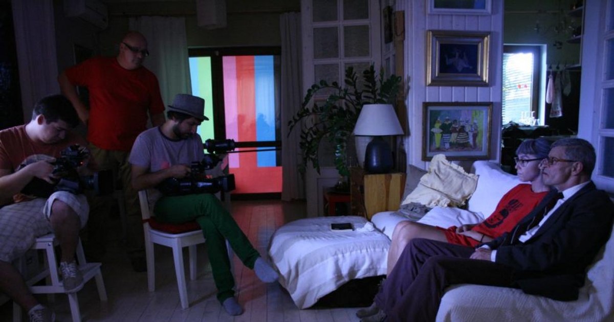Spectacolul de televiziune „Zi că-ţi place!“, după piesa lui Valentin ...