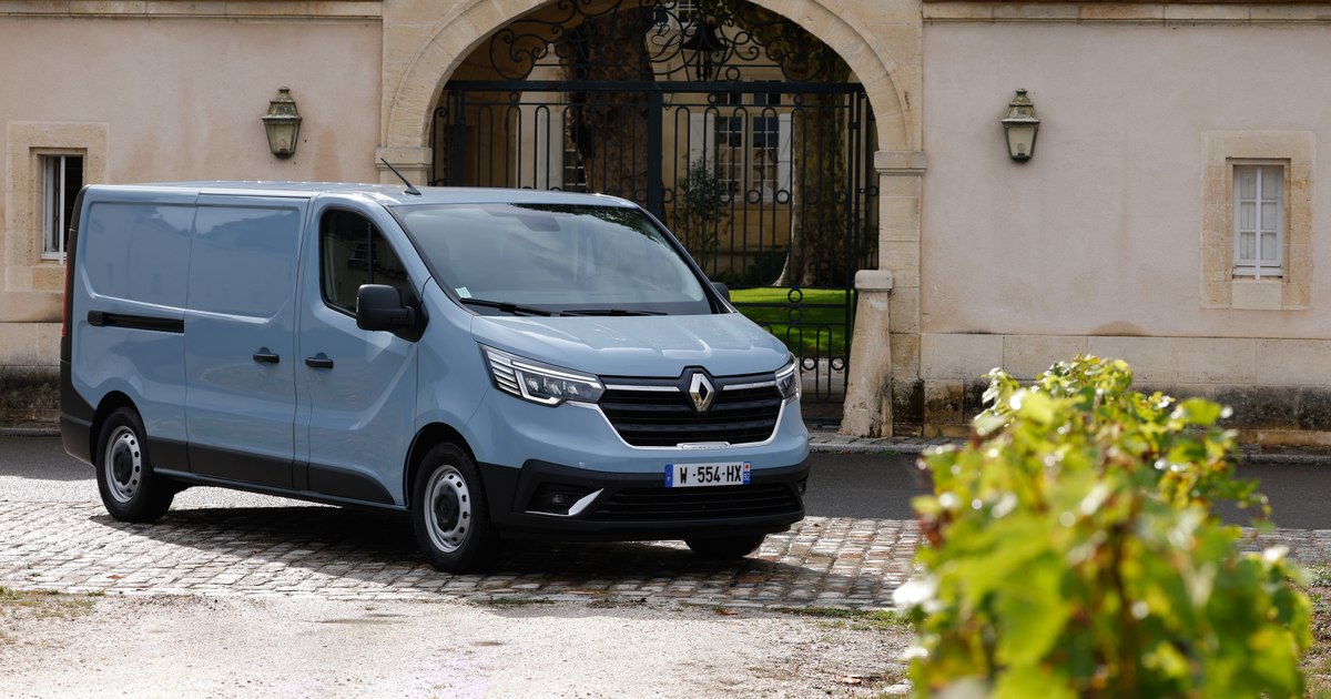 TEST DRIVE Renault Trafic E-Tech Electric, piesă de bază din noul ...