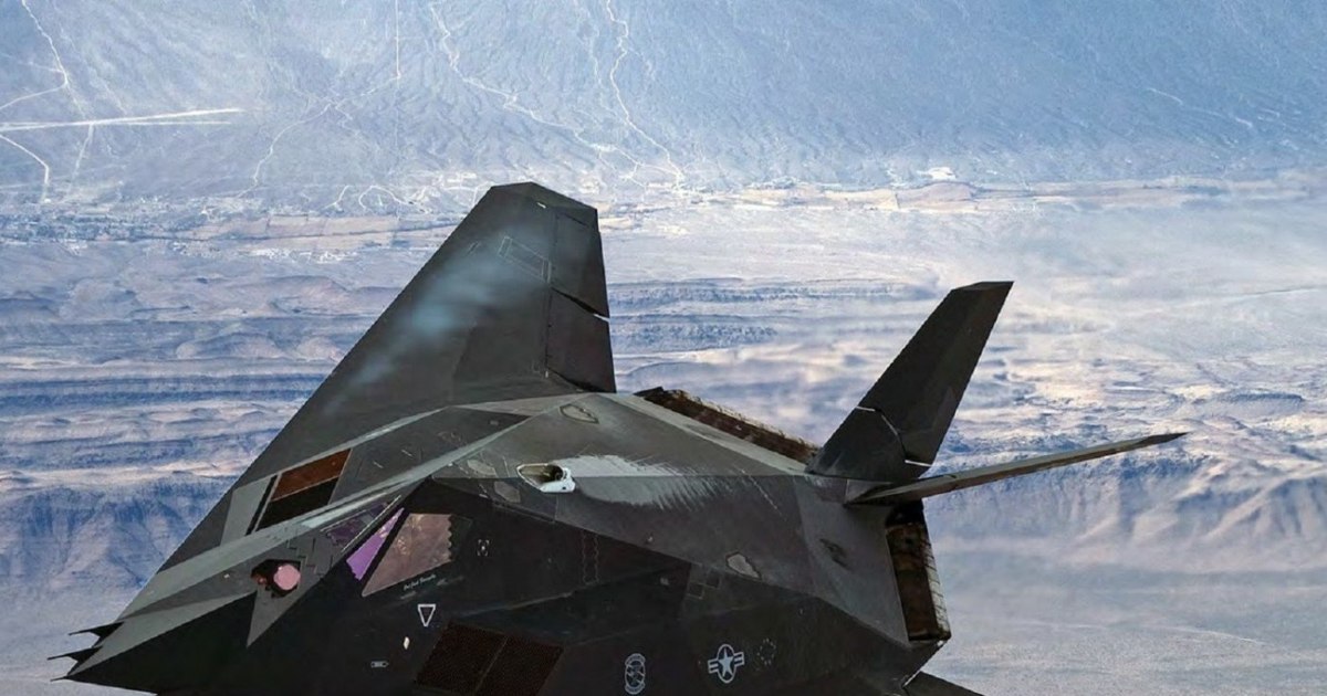 Povestea singurului avion invizibil doborât. Indestructibilul F-117 ...