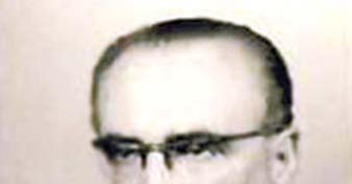 Petre Roman: "Am aflat după Revoluţie că pe tata nu-l chema Valter Roman"