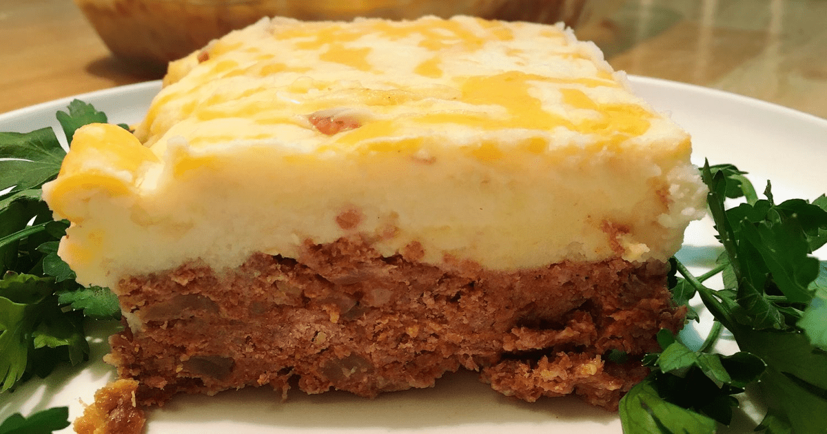 Musaca cu piure pufos de cartofi. O variantă îmbunătăţită şi delicioasă ...