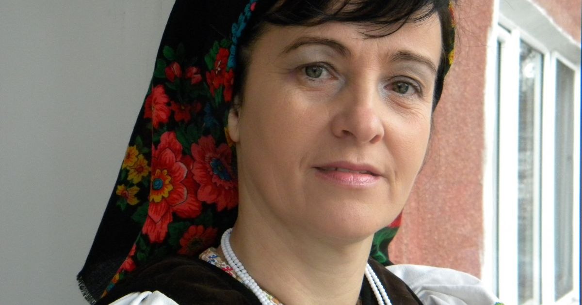 Mina Buga şi-a găsit norocul în lada de zestre a bunicilor | adevarul.ro