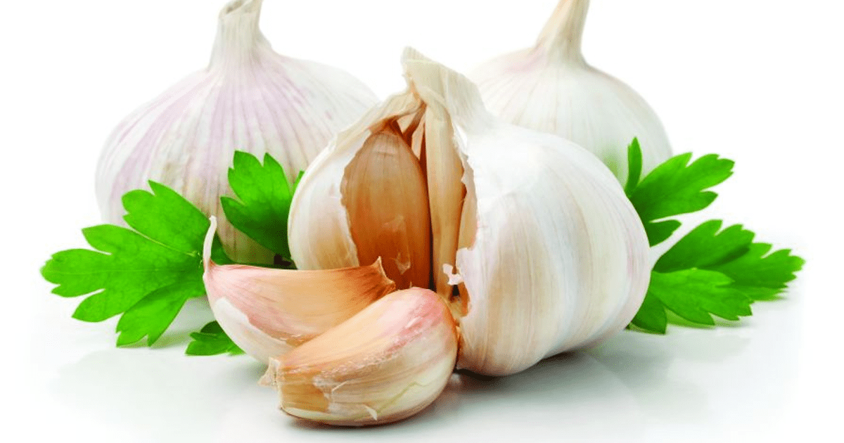 Furuncul remedii. 6 tratamente naturiste şi scapi de urâtele coşuri