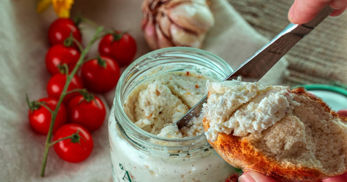 Artesana Romanian dairy brand expands to Dubai with kefir and artisanal ...