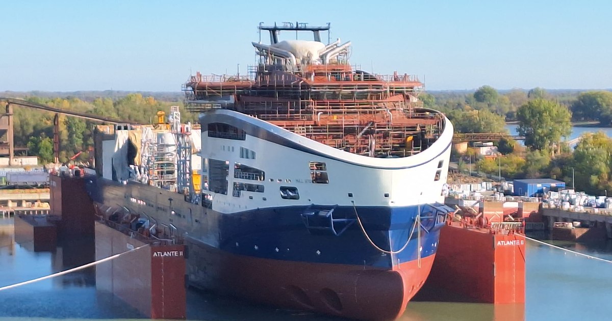 Șantierul naval din Tulcea a lansat la apă o navă gigant de 230 de ...