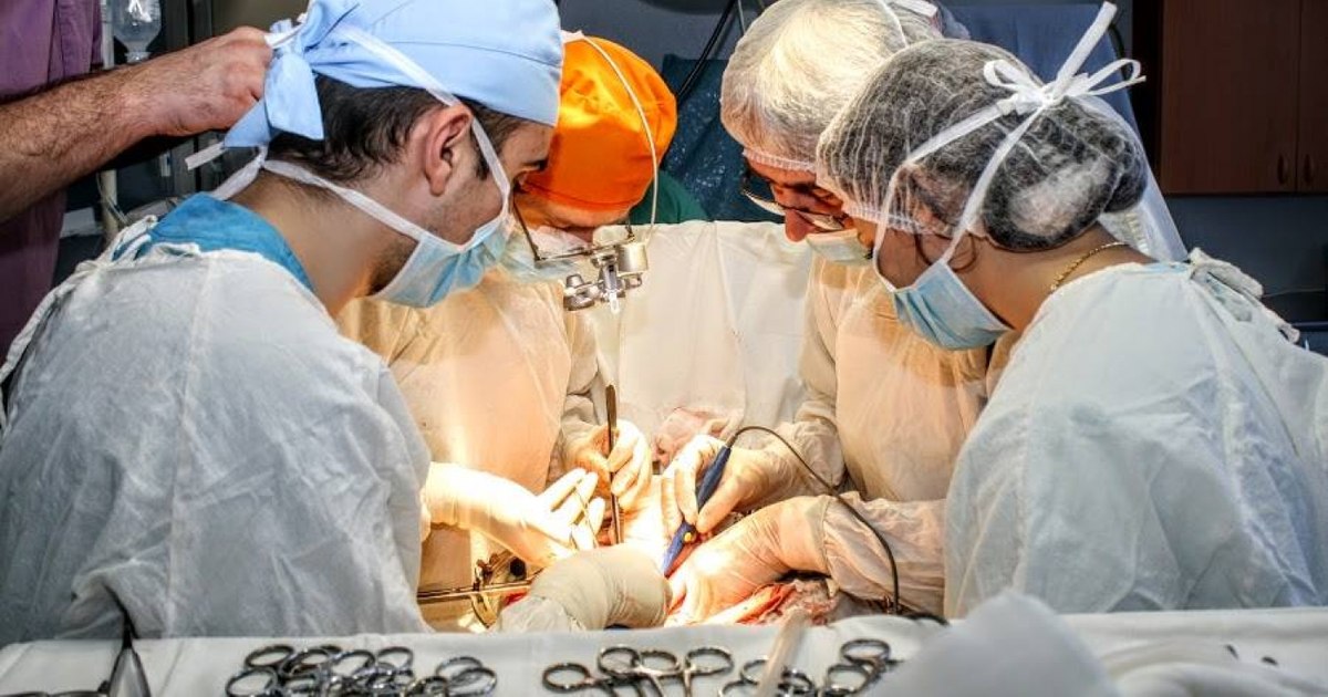 Transplant de rinichi la Iași. Doi pacienți de la dializă au primit ...