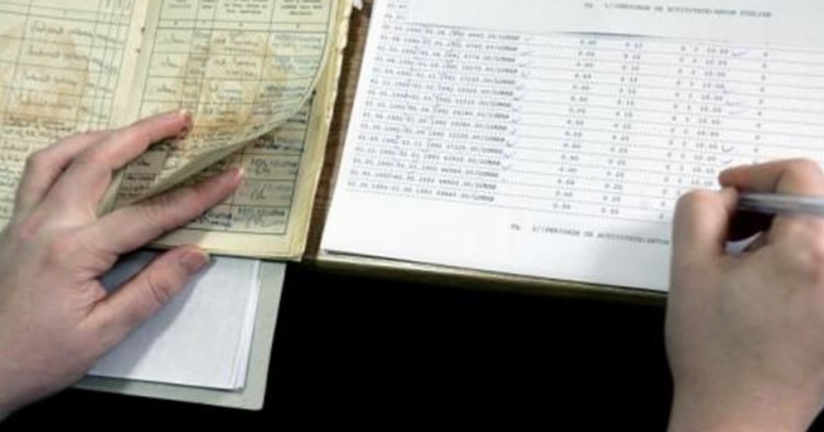 Cum se calculează vechimea în muncă și cum se compensează perioadele de ...