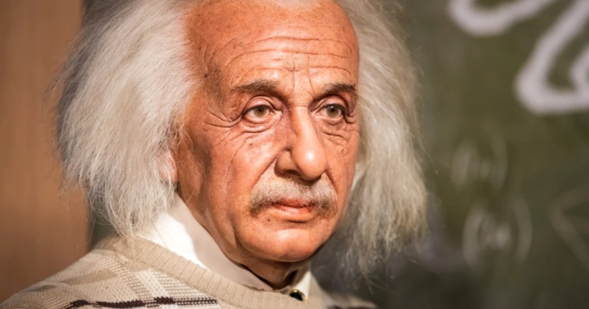 25 noiembrie: Albert Einstein a revoluționat știința prin prezentarea ...
