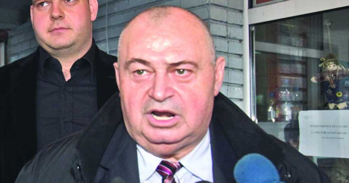 „Famiglia“ Mocanu: Tatăl la Senat, fiul la Camera Deputaţilor | adevarul.ro