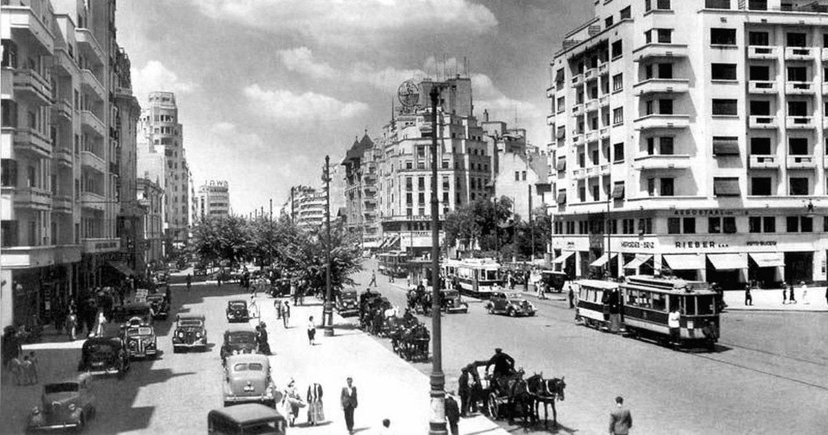 Evoluția importurilor României în ultimii doi ani de pace ai perioadei ...