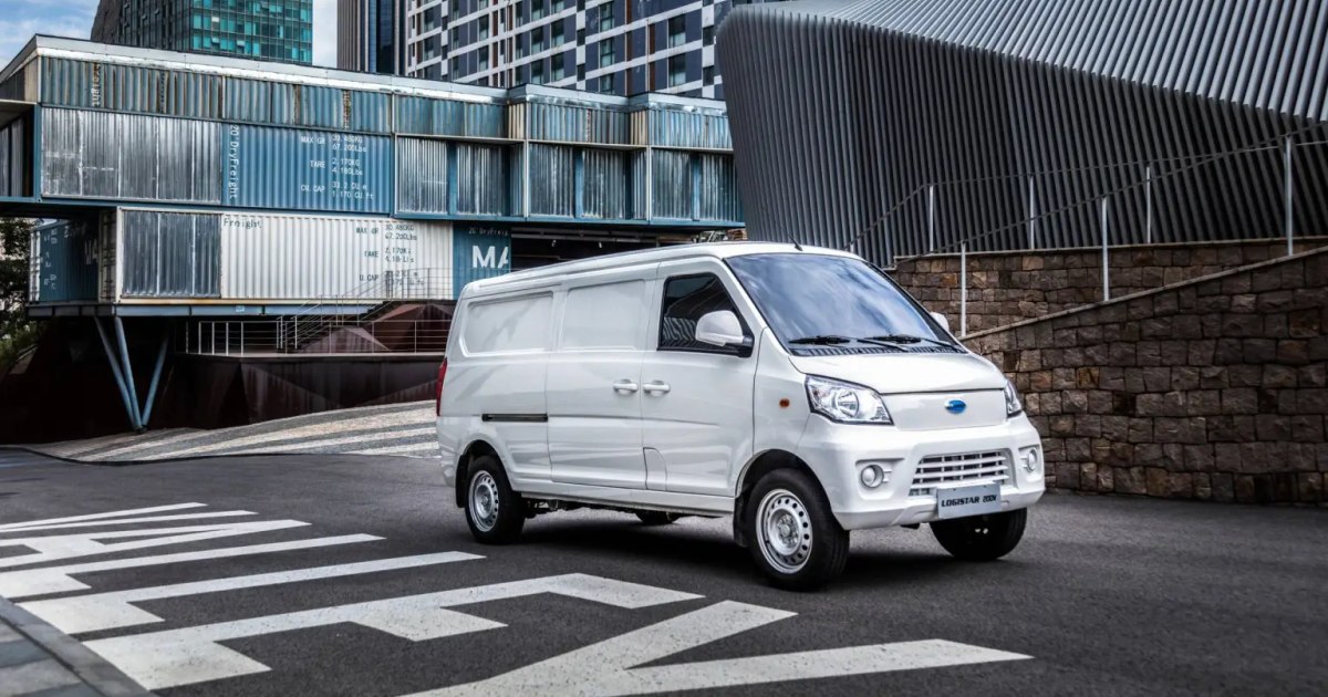 Cenntro România a livrat primului vehicul electric utilitar Logistar ...