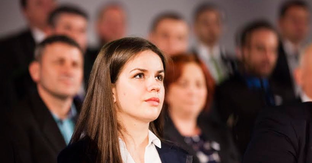 Cea mai tânără candidată la primărie nu se sperie de Marcel Muia de la PSD