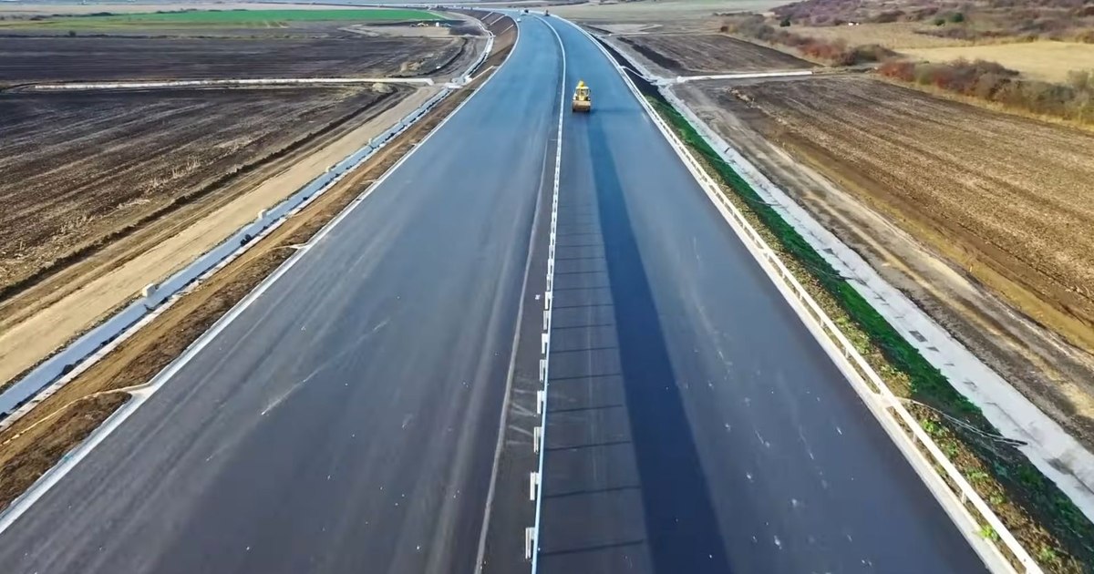Un tronson al Autostrăzii Transilvania va fi gata cu nouă luni înainte de termen: „Un record ...