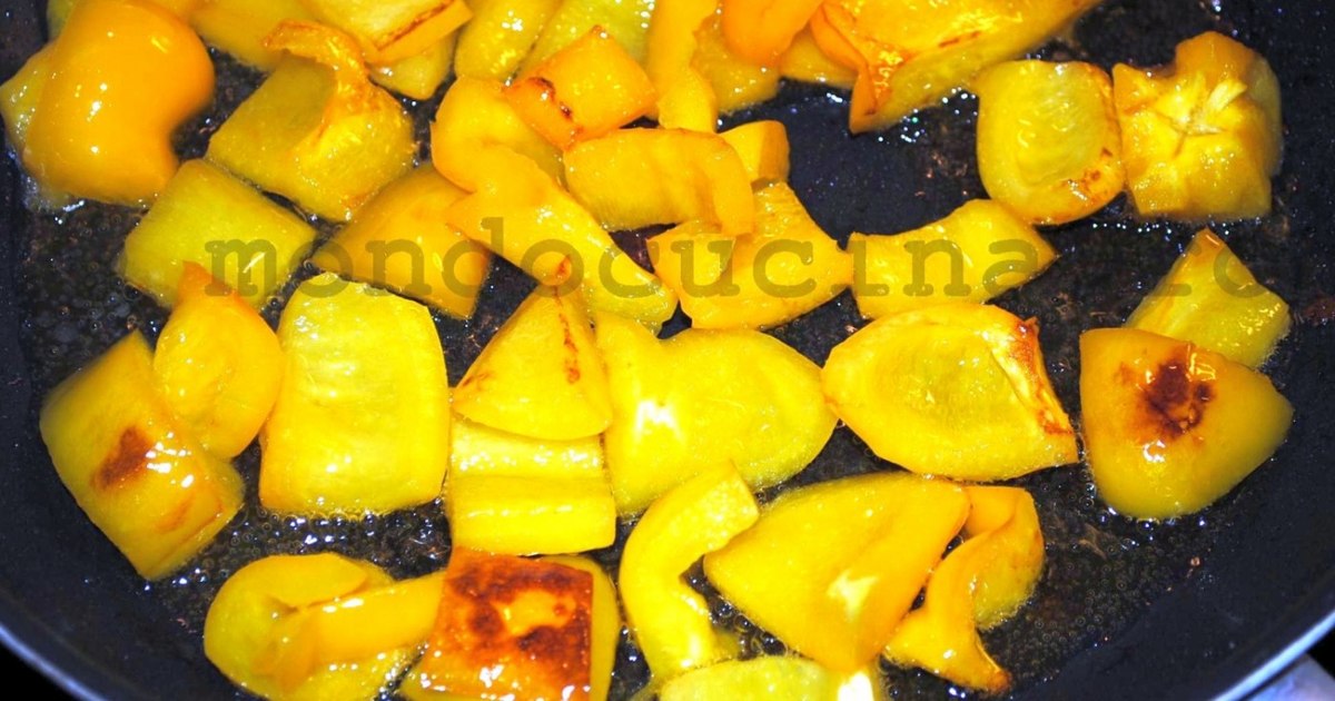 Reţete celebre de altădată: „piperchi dinijicati cu pătrăgiani“. Cum se ...