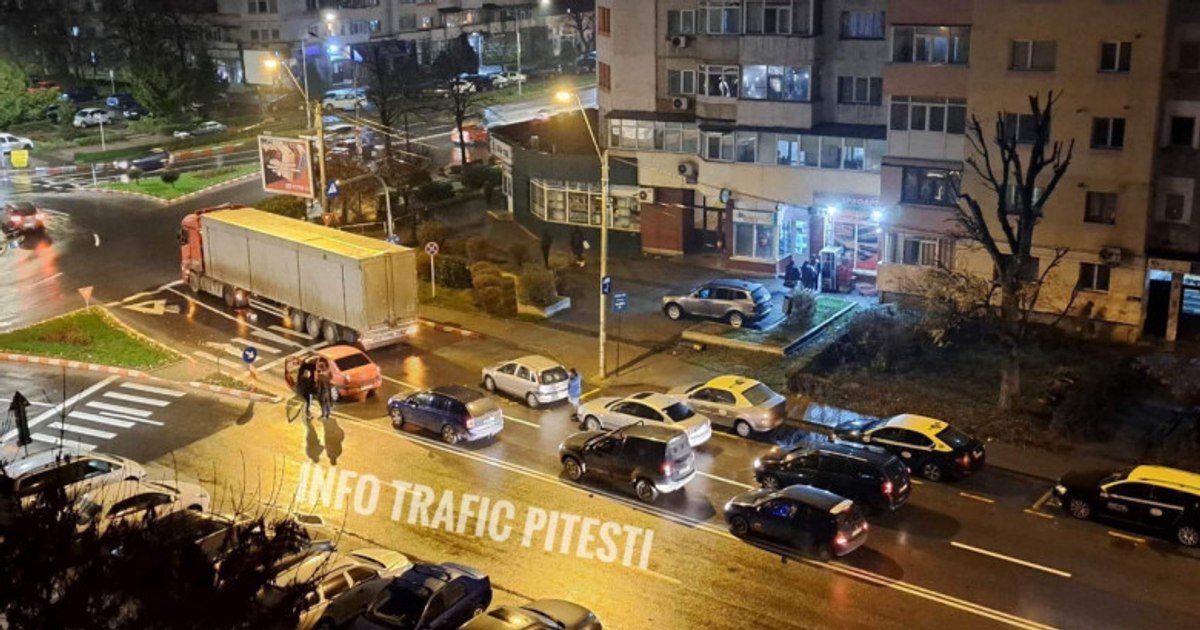 Accident cumplit pe o stradă din Pitești. Un pieton a fost omorât pe ...