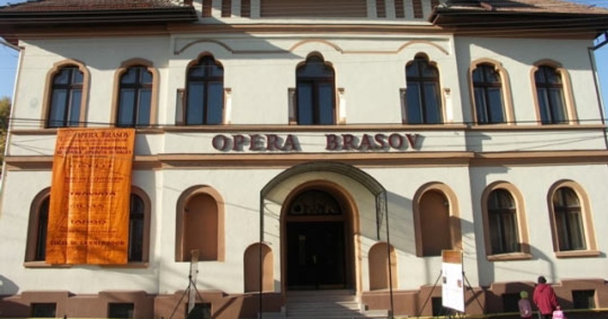 Opera Brașov, prea mare pentru sala în care joacă. Cât durează până se ...