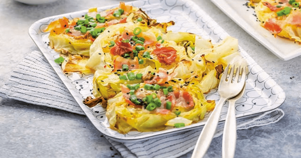 Felii de varză cu bacon și parmezan