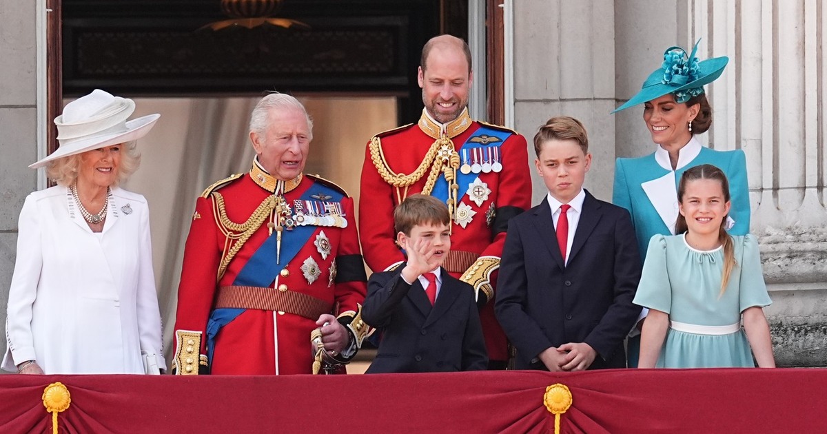 Serialele preferate ale familiei regale britanice! De la Bridgerton la ...
