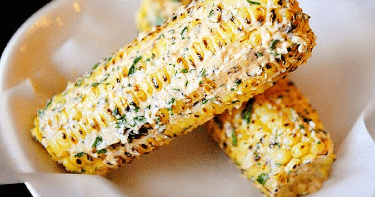 Porumb copt cu brânză