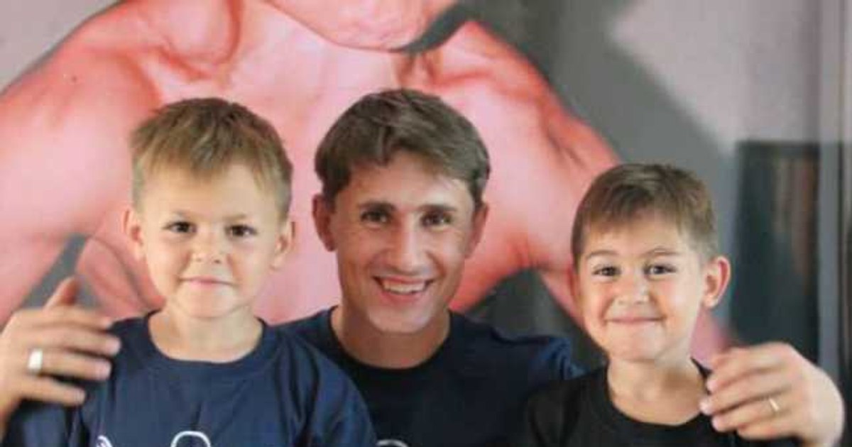 “Micul Hercule” şi fratele său rămân la părinţi, a decis Curtea de Apel ...