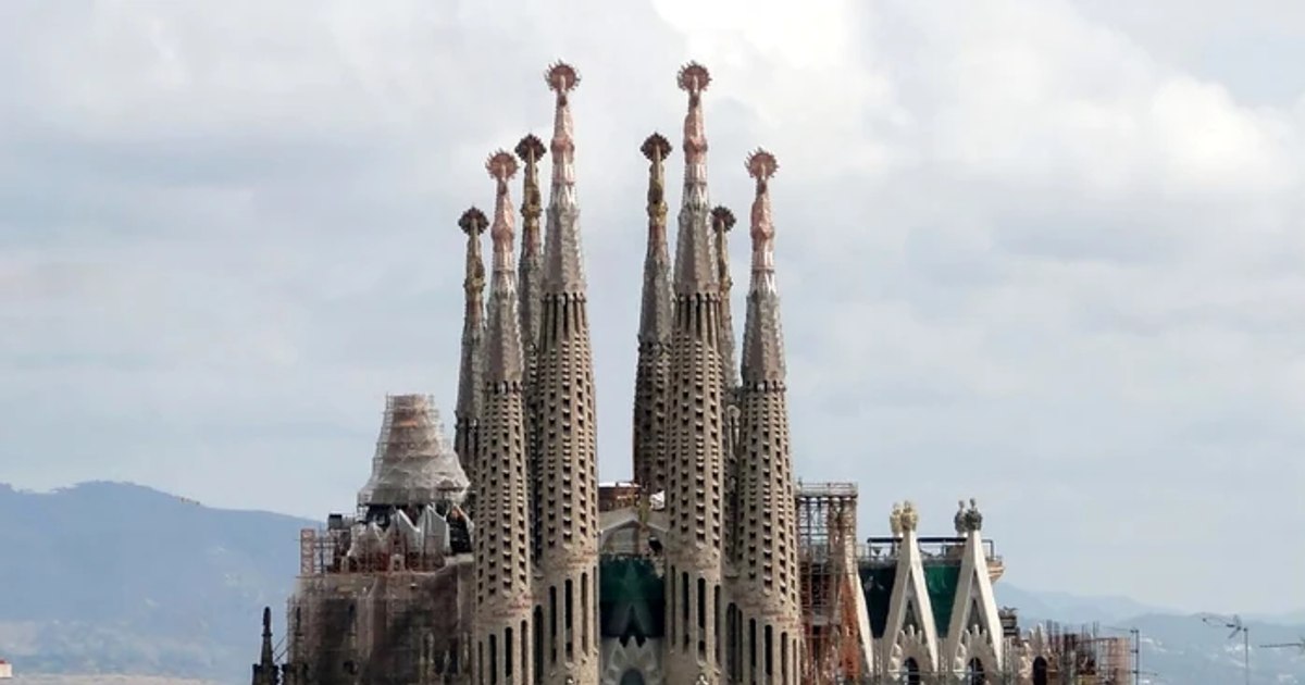 Sagrada Familia va deveni cea mai înaltă biserică creștină din Europa ...