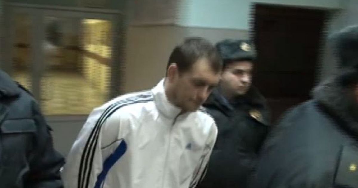 Asasinul Vitalie Proca a fost ajutat de funcţionari pentru a obţine ...