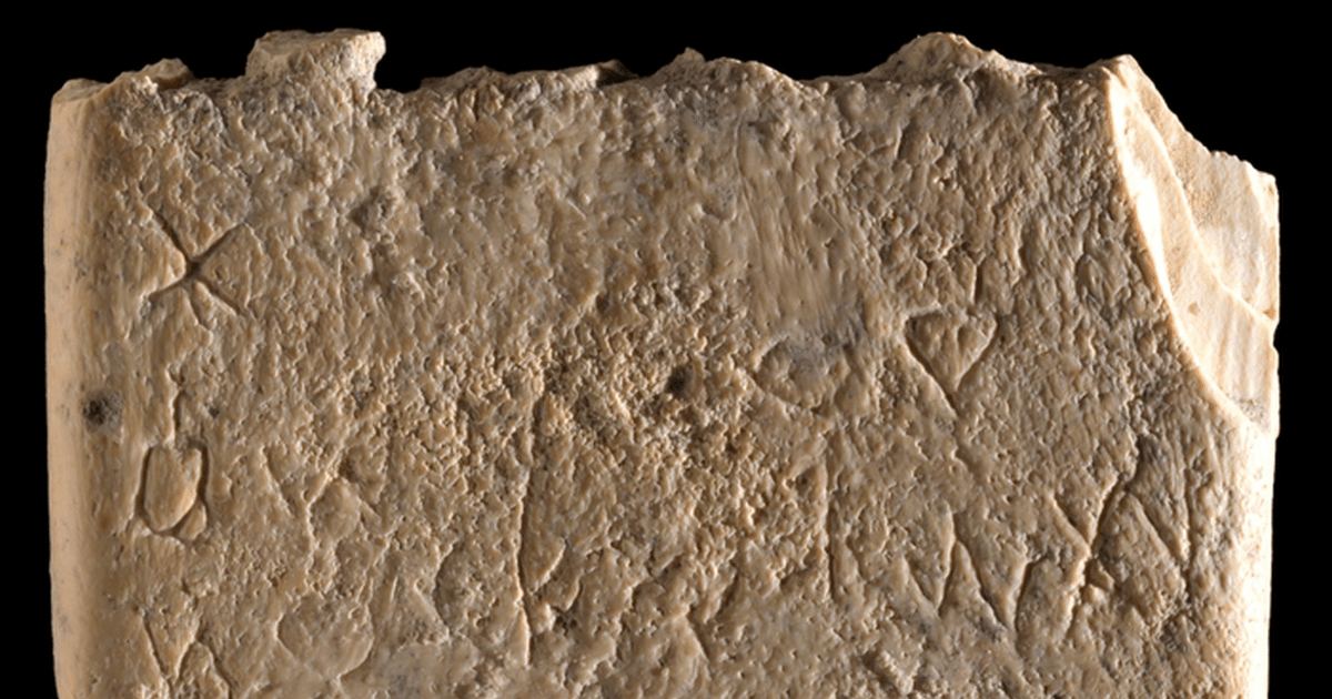O inscripție rară, descoperită pe un pieptăn vechi de 3.700 de ani