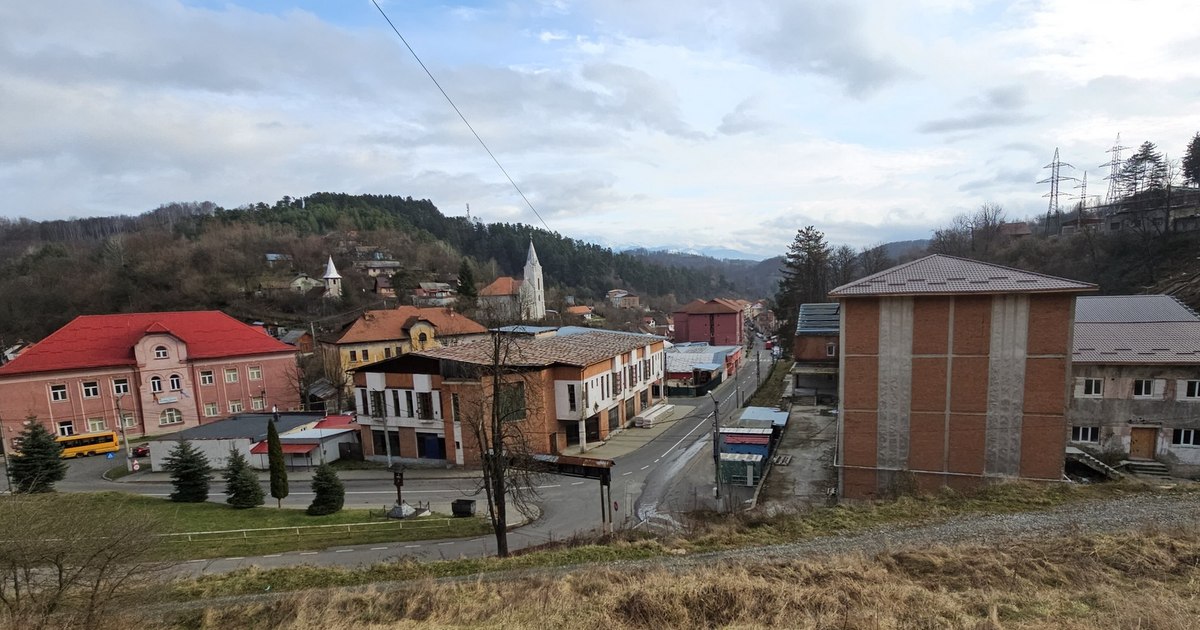 Orașul sărac din România de care fuge toată lumea, deși chiriile încep ...